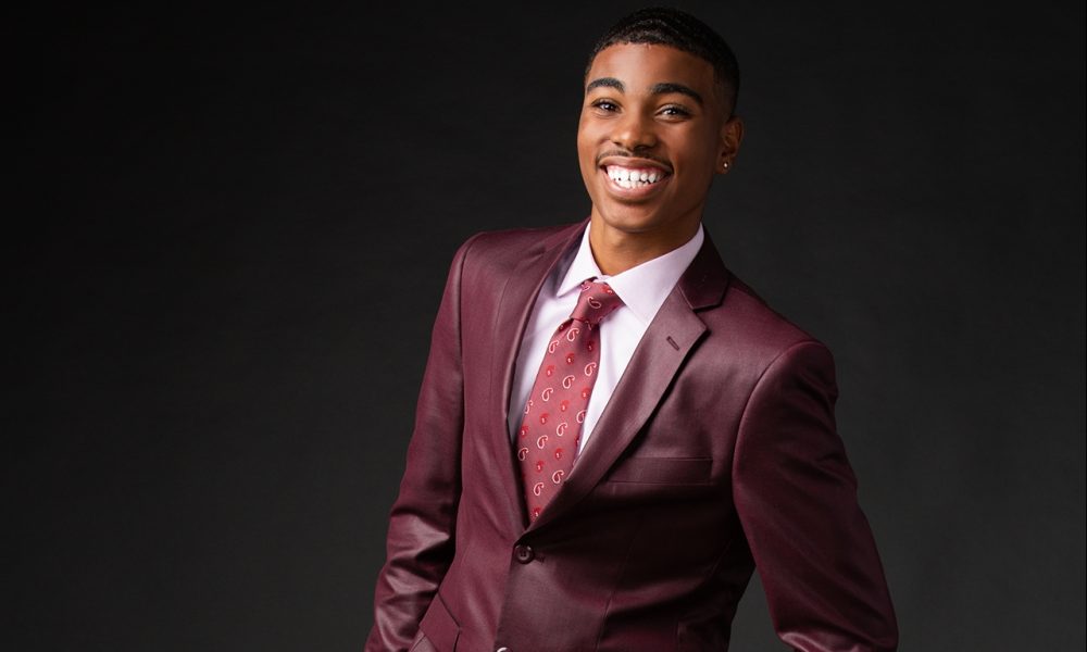 Meet Honnor Seaton of Atl Acting Up in Midtown - Voyage ATL Magazine ...