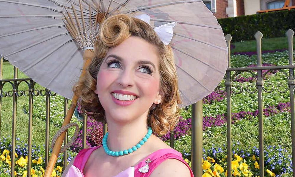 Meet Lindsey Paris - Voyage ATL Magazine | ATL City Guide