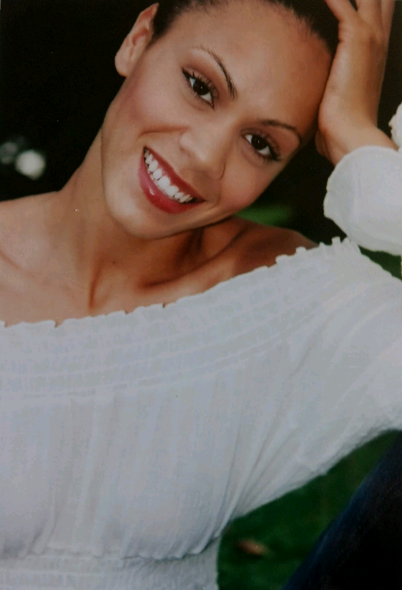 Eli Can's Instagram, Twitter & Facebook on IDCrawl