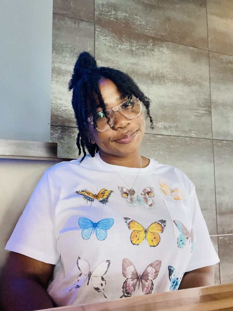 Meet Essence Hodo of Essential Essence Candles in Jonesboro - Voyage ...