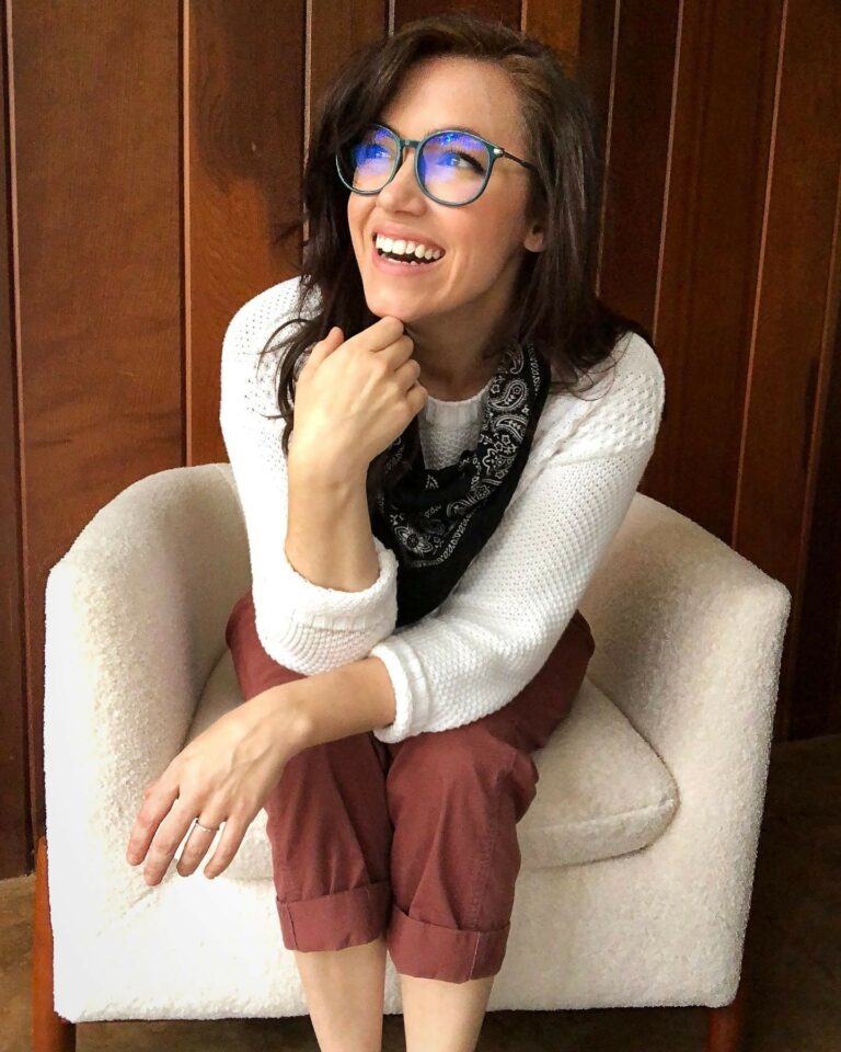 Meet Jess Jones of Neon Heart Creative - Voyage ATL Magazine | ATL City ...