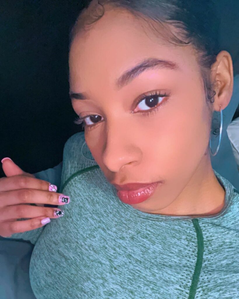 Meet Naomy Jones - Voyage ATL Magazine | ATL City Guide