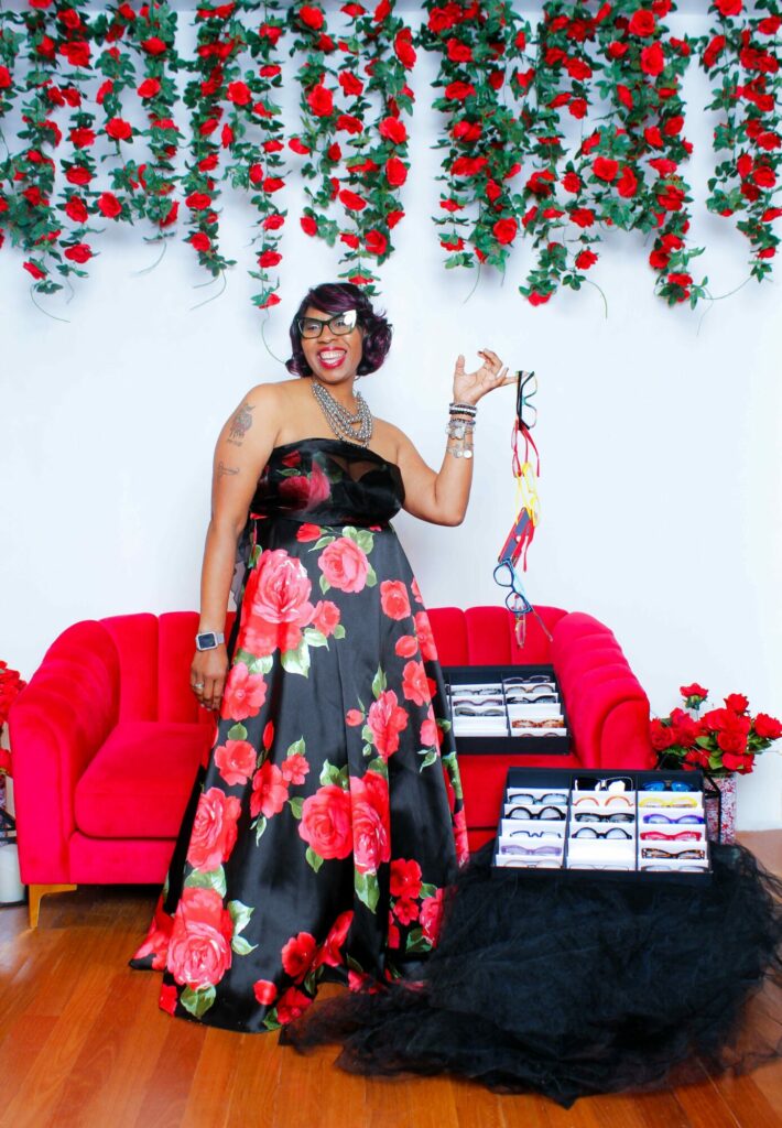 Hidden Gems: Meet Davina Carter-Wilson of Divine Vision Frames - Voyage ...