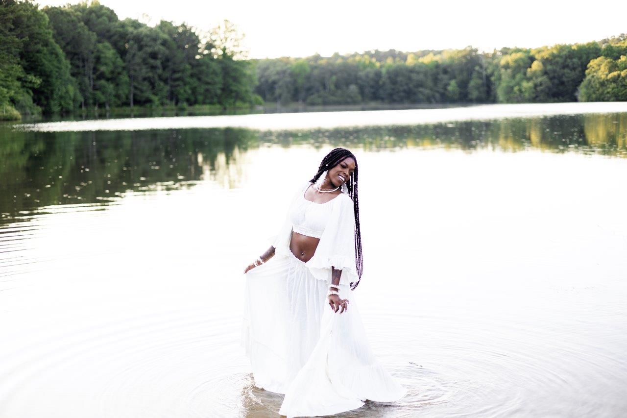 Conversations with Molly Jones - Voyage ATL Magazine | ATL City Guide